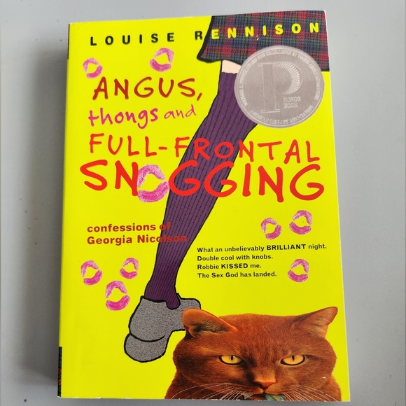 Other | Book Angus Things And Fullfrontal Snogging Bundle Requirement ...